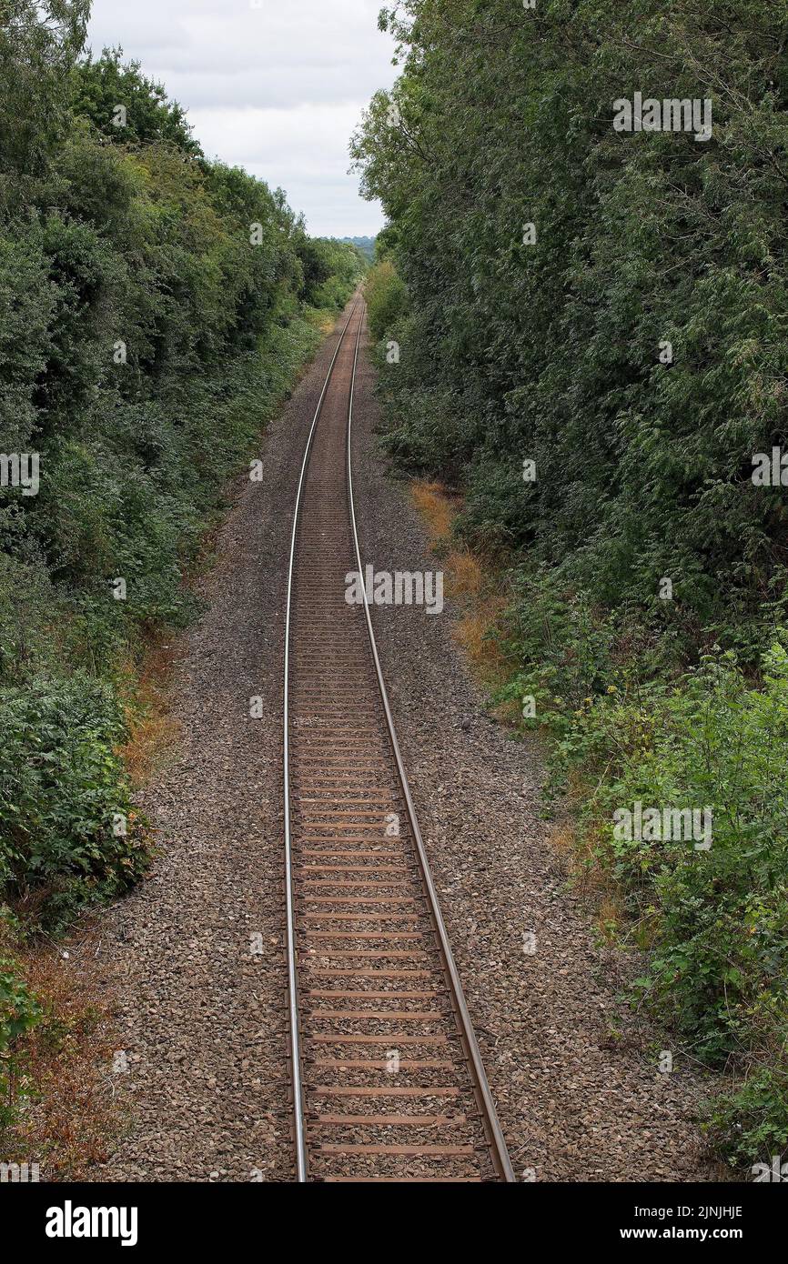 A railway track heading eastward in Leicester, UK Stock Photo - Alamy