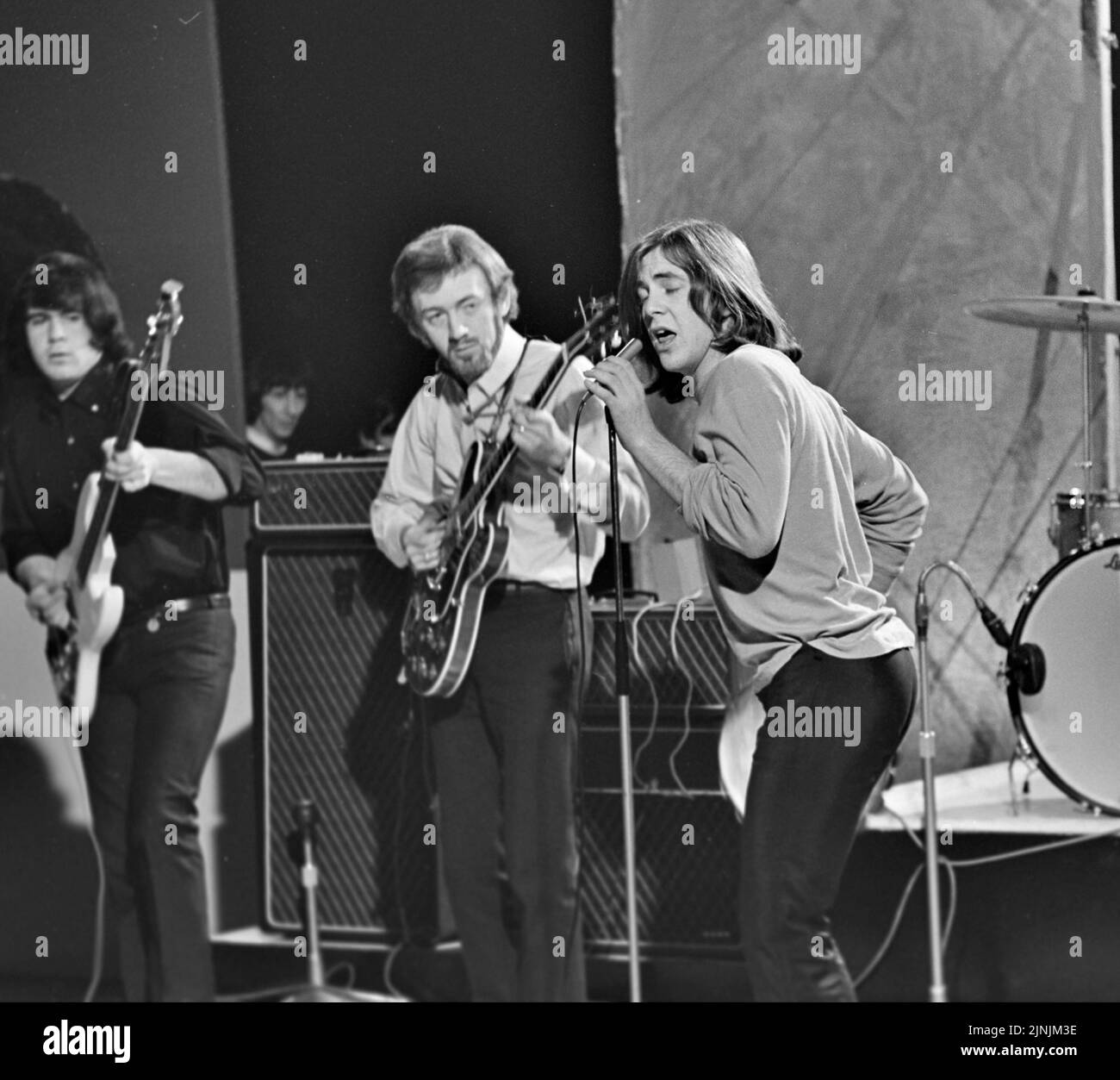 THE PRETTY THINGS UK pop group on Ready, Steady, Go in November 1964 ...