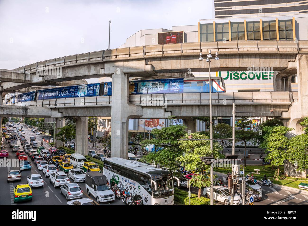 Pathumwan Intersection at the city center, Thailand, Bangkok Stock ...