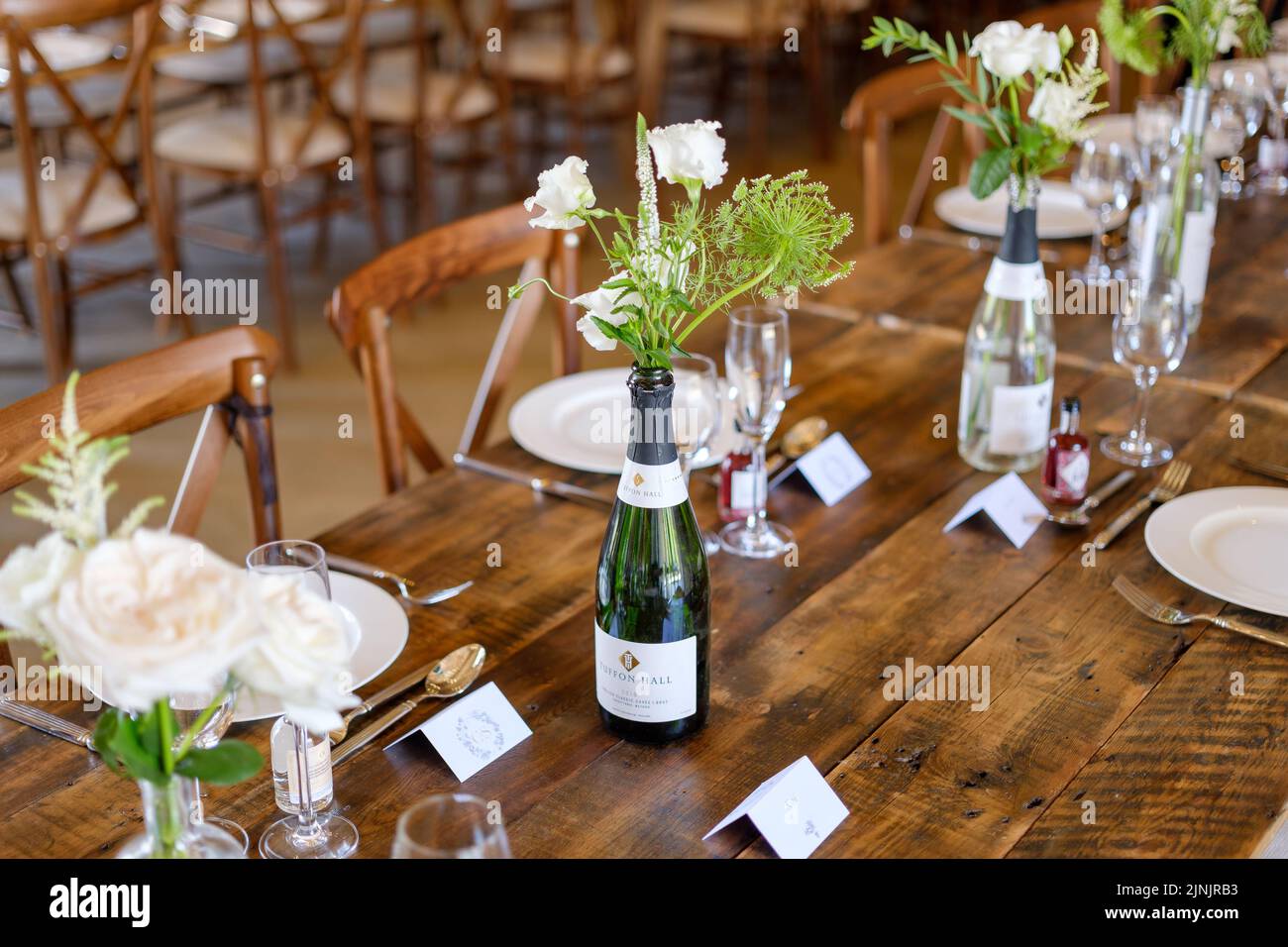Wedding table layout hi-res stock photography and images - Alamy