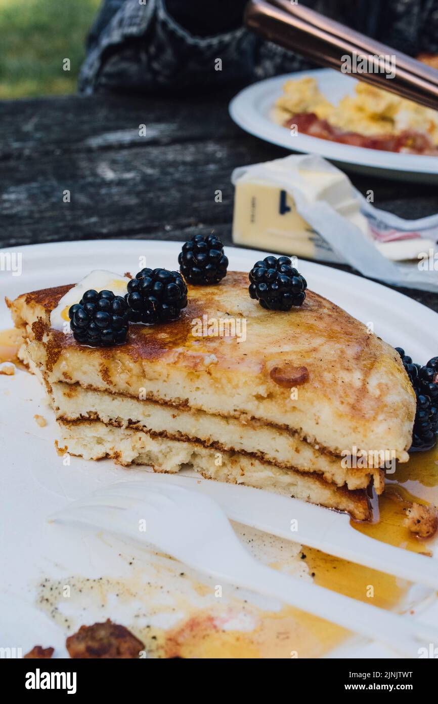 Pancakes berries picnic table hi-res stock photography and images - Alamy