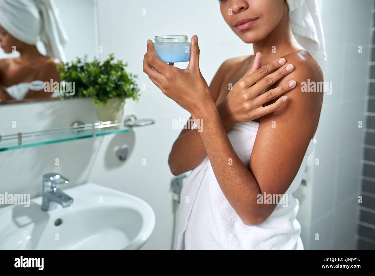 Applying butter hi-res stock photography and images - Alamy