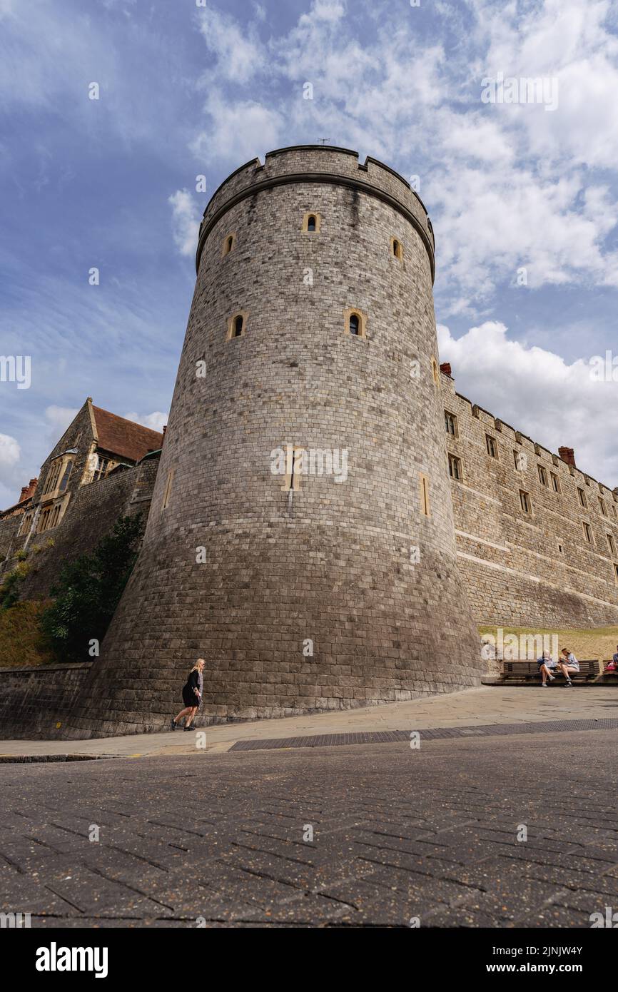Windsor castle curfew tower hi-res stock photography and images - Alamy