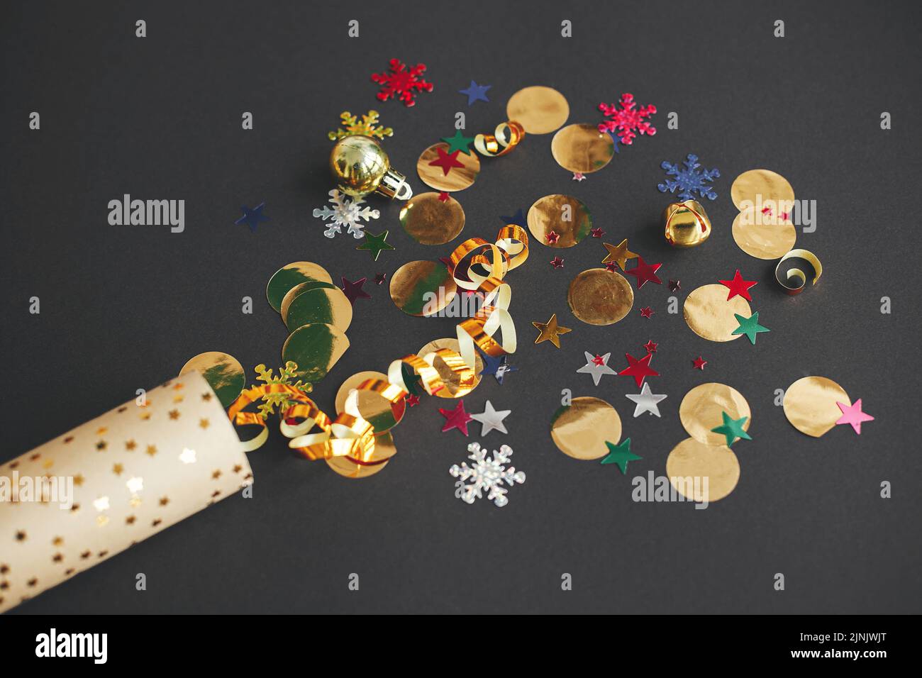 Popping confetti hi-res stock photography and images - Alamy