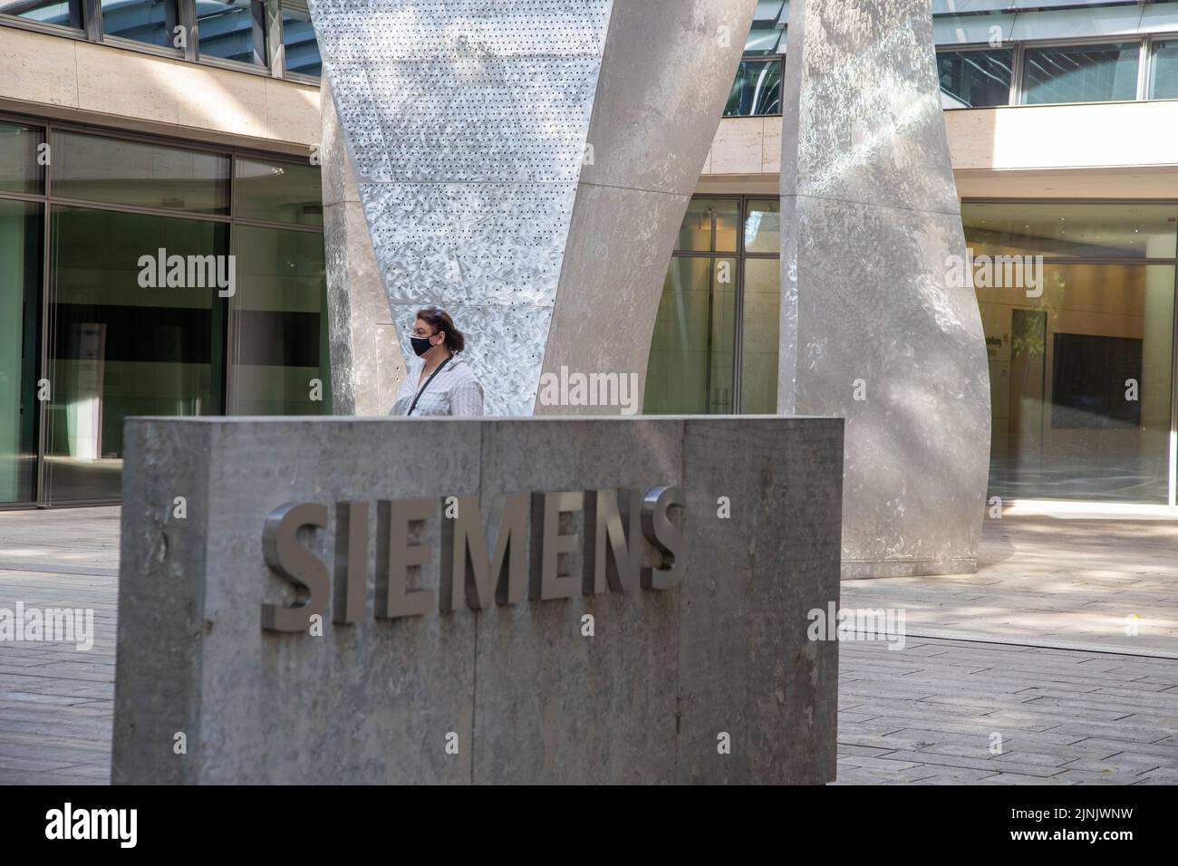 August 12, 2022, Munich, Bavaria, Germany: Zentrale der Siemens AG in ...