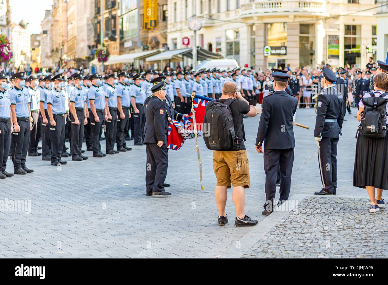 Police clash people hi-res stock photography and images - Alamy
