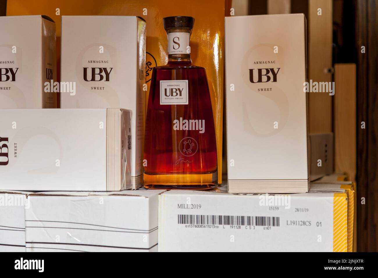 Uby cub hi-res stock photography and images - Alamy