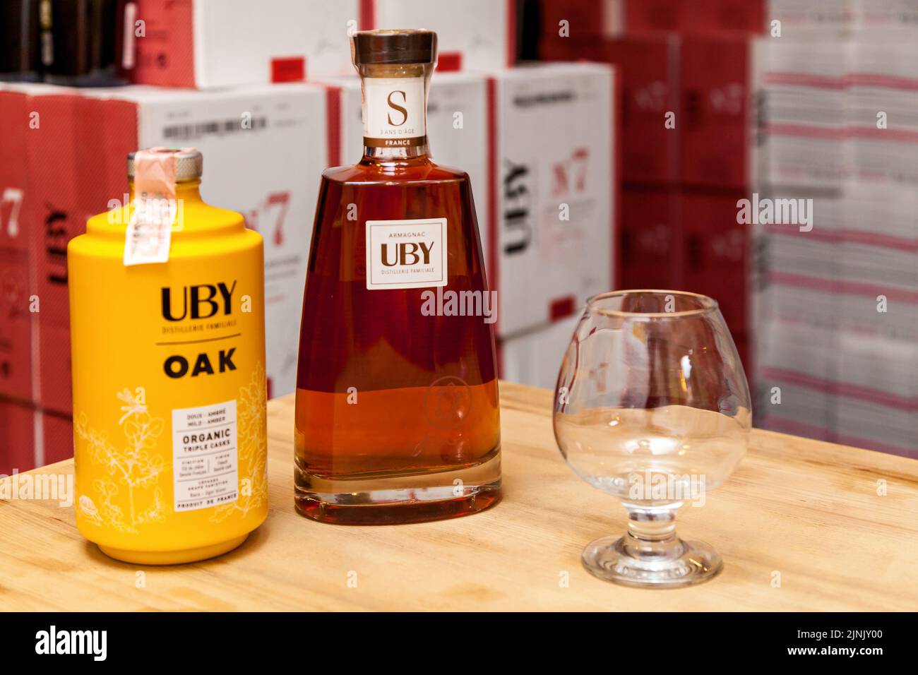 Uby cub hi-res stock photography and images - Alamy