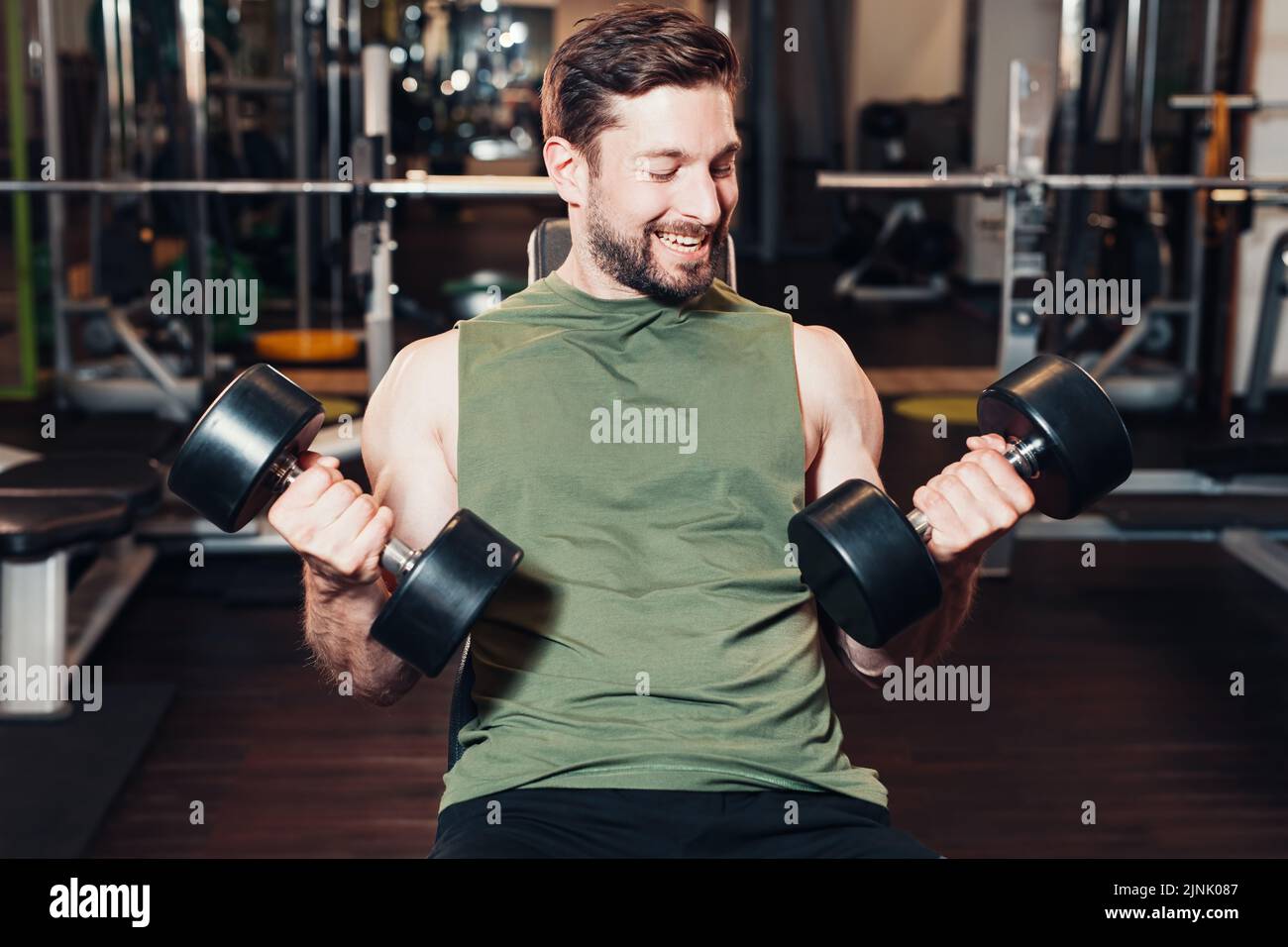 Bicep pain hi-res stock photography and images - Alamy