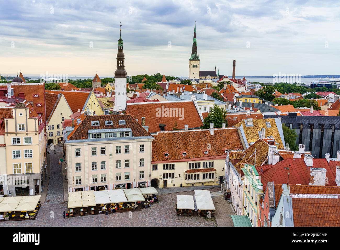 Tallinn main square estonia hi-res stock photography and images - Alamy