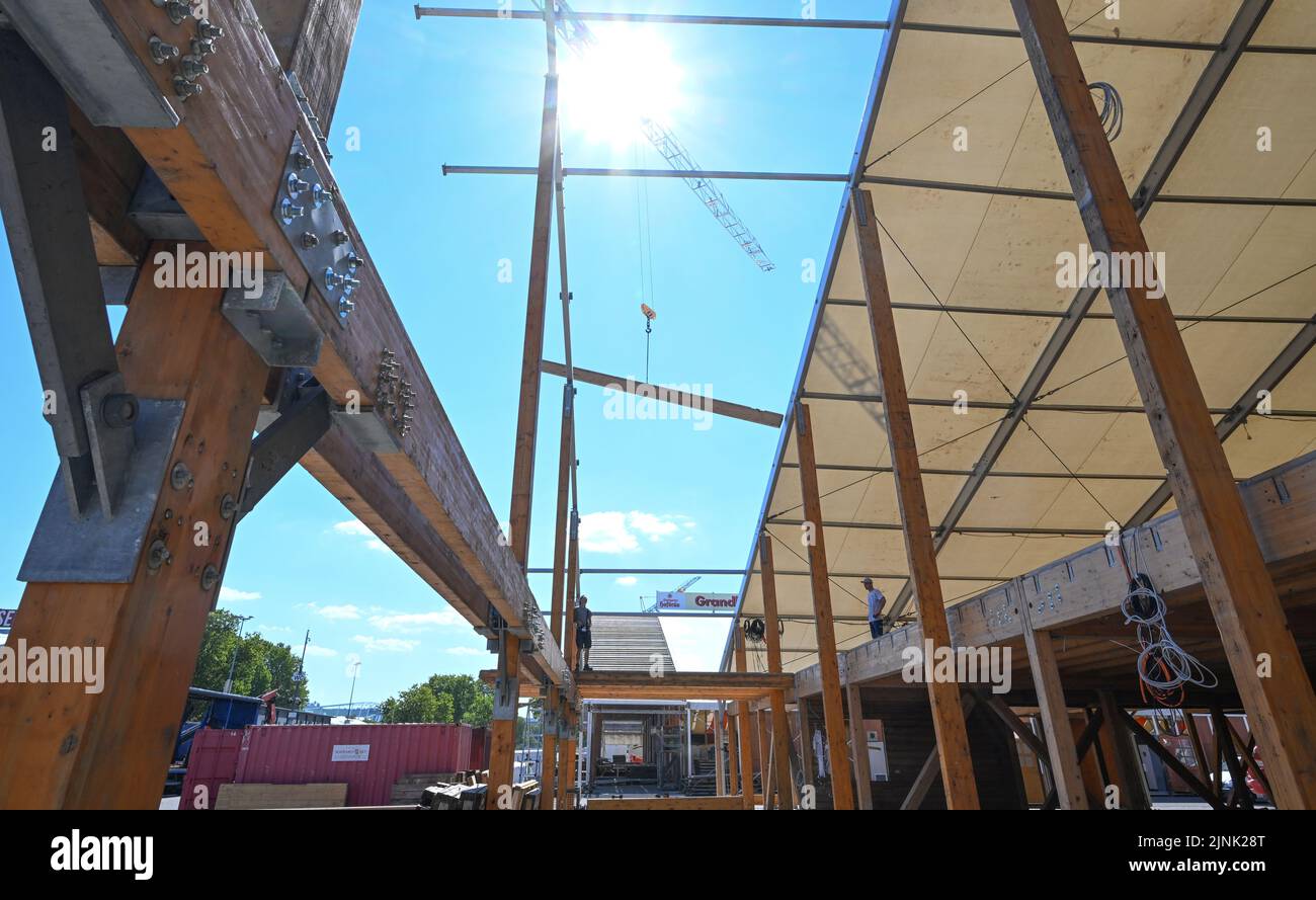 Stuttgart, Germany. 12th Aug, 2022. Tents of the folk festival ...