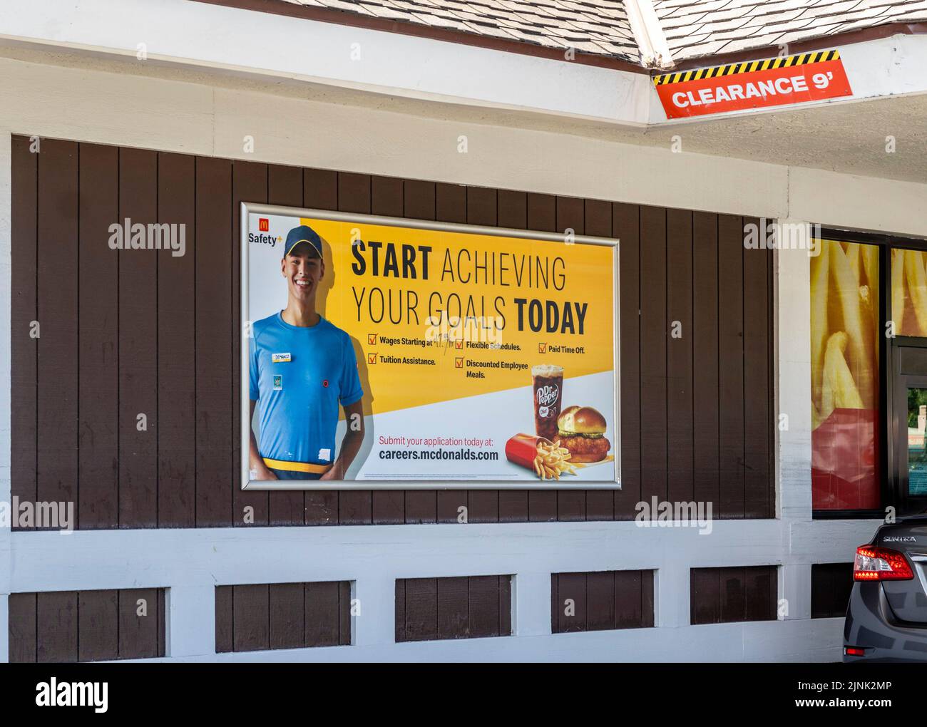 Mcdonalds hiring hi-res stock photography and images - Alamy