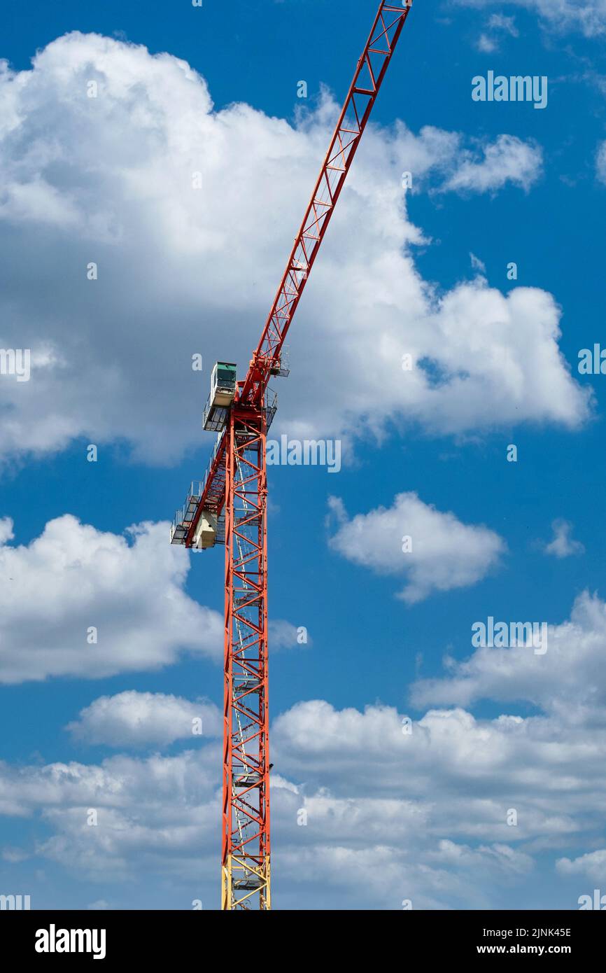 Revolving crane hi-res stock photography and images - Alamy