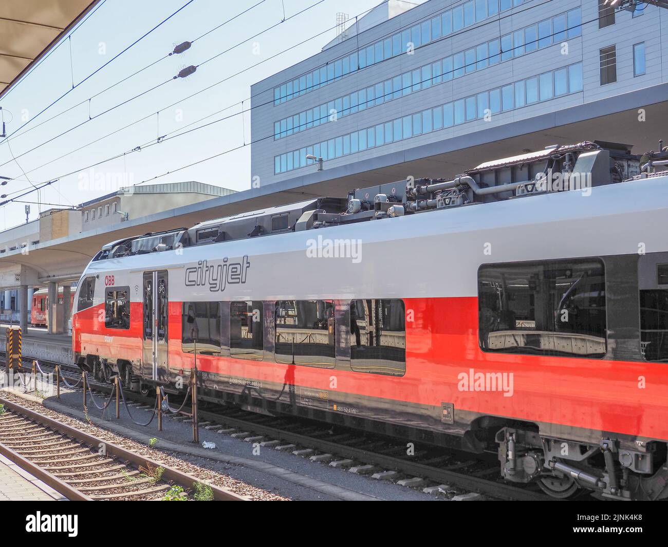 Austrian Railways train at Passau station Stock Photo - Alamy