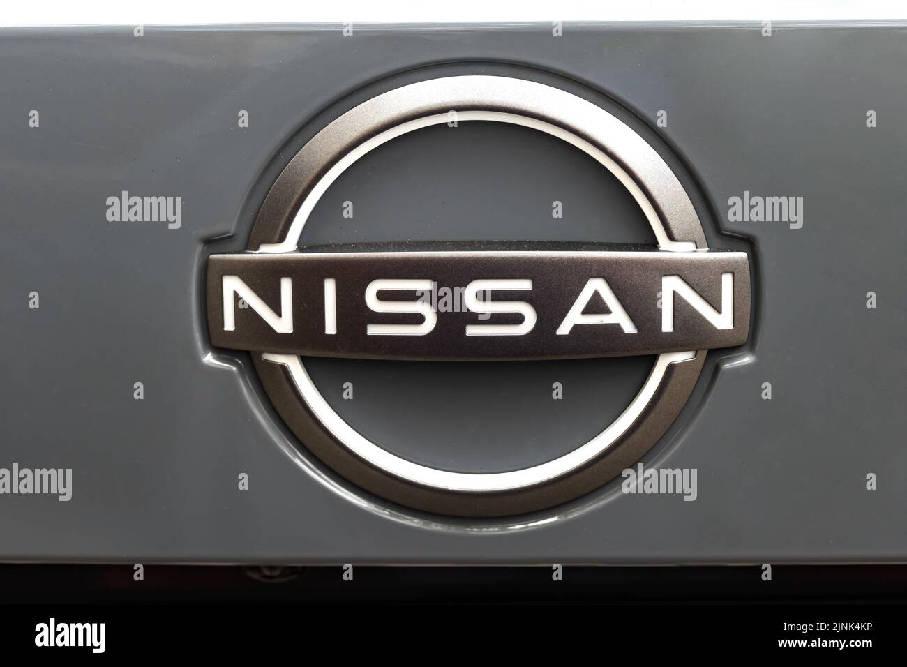 Nissan car company logo hi-res stock photography and images - Alamy