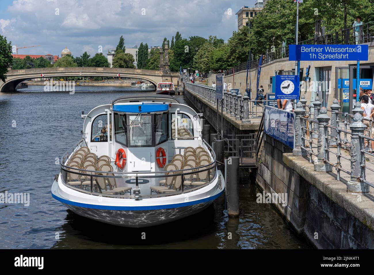 bus stop, water taxi, bus station, bus stops, stop, water taxis Stock ...