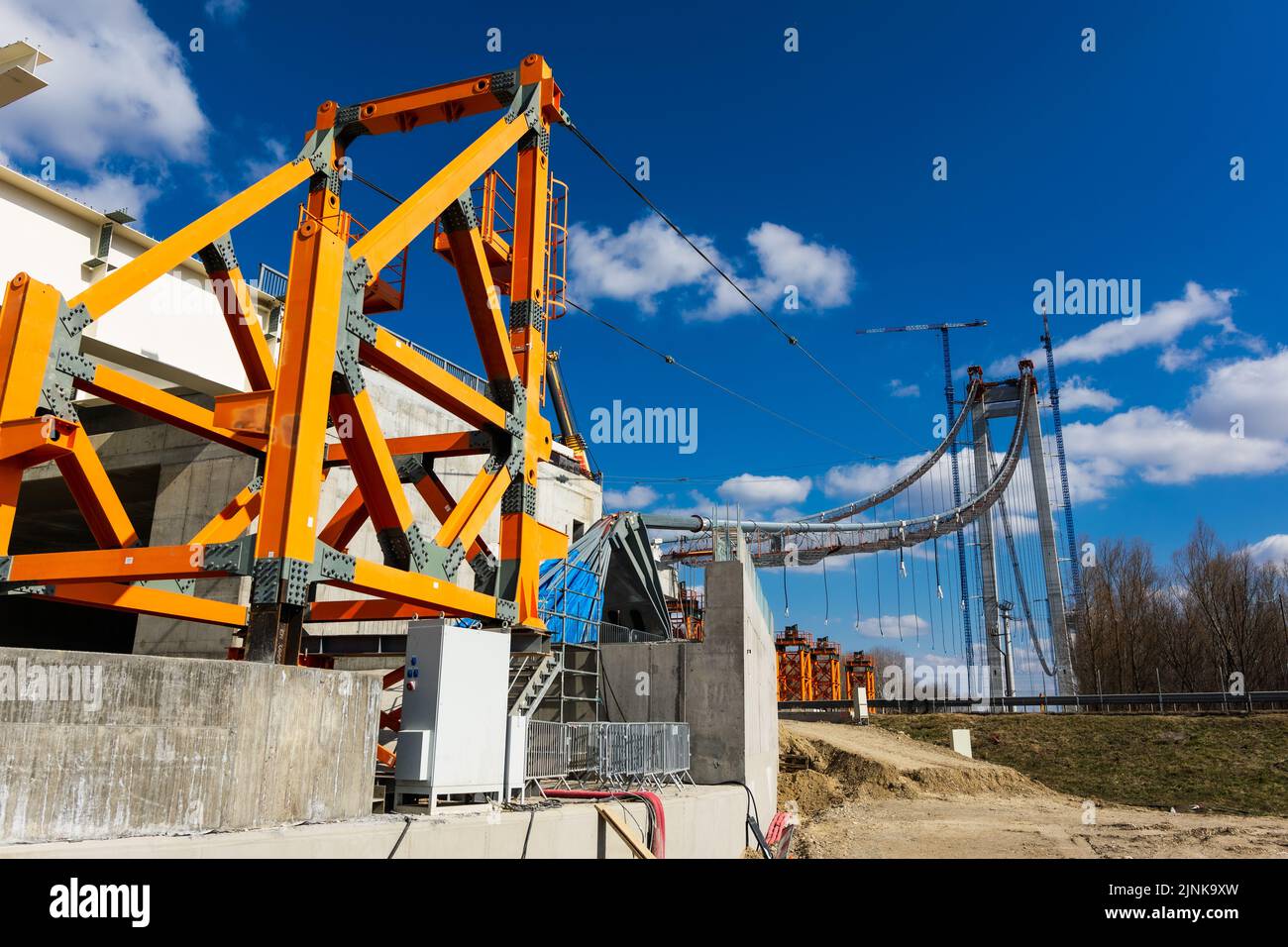 Tower bridge with construction workers hi-res stock photography and ...