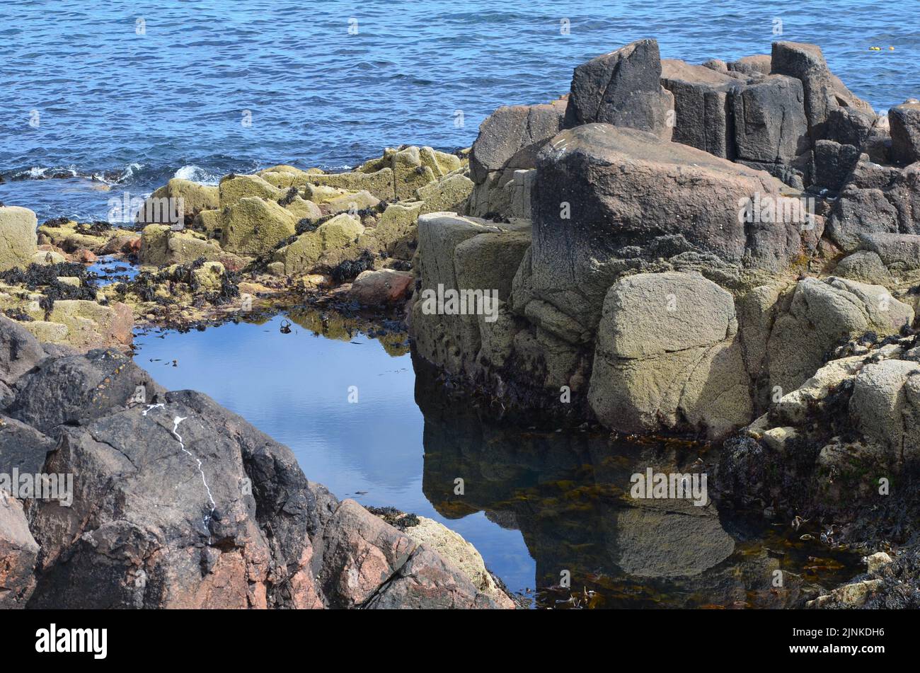 Cove bay aberdeen hi-res stock photography and images - Alamy