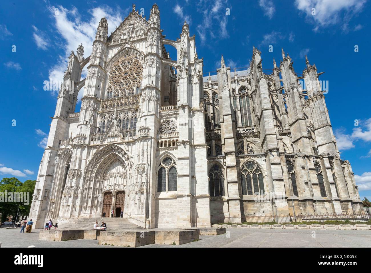 France, Oise, Picardie, Beauvais, Saint Pierre de Beauvais Gothic ...