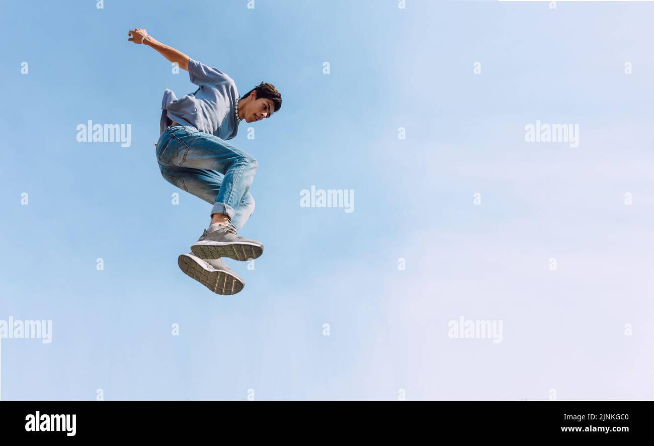 jump, stunt, traceur, freerun, jumper, jumping, jumps, stunts Stock ...