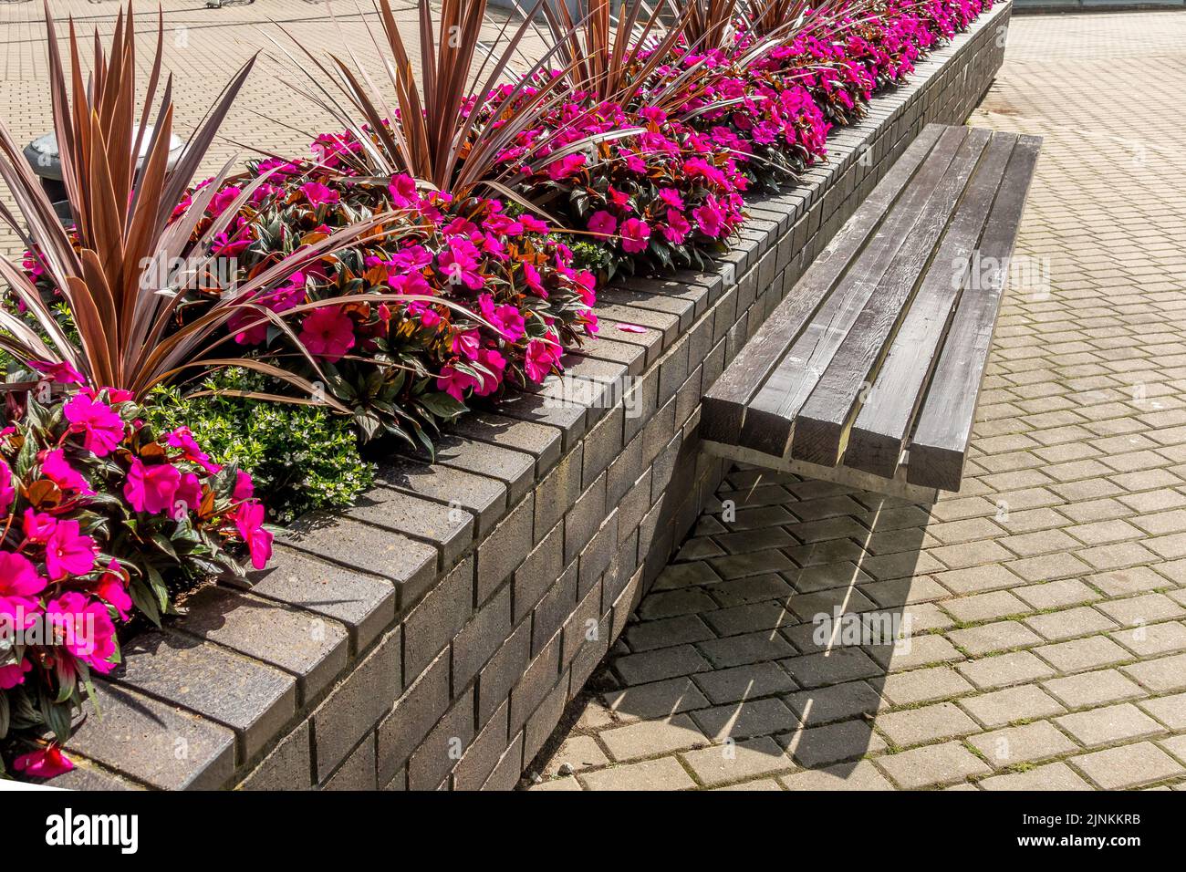 Modern design urban garden landscaping. Flower garden in high flower ...