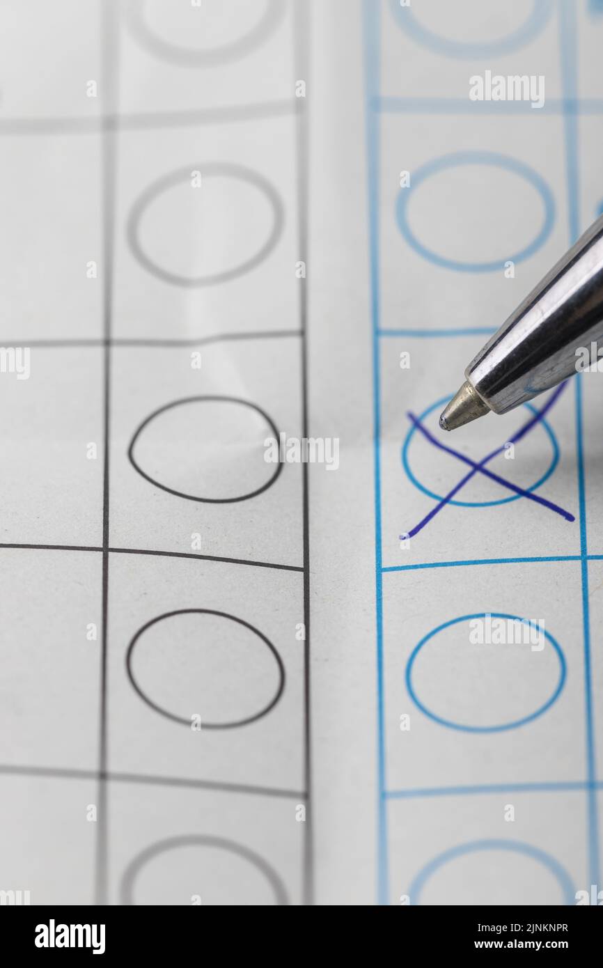 ticking, ballot, voting note, zeichen und symbolik, ballots Stock Photo ...