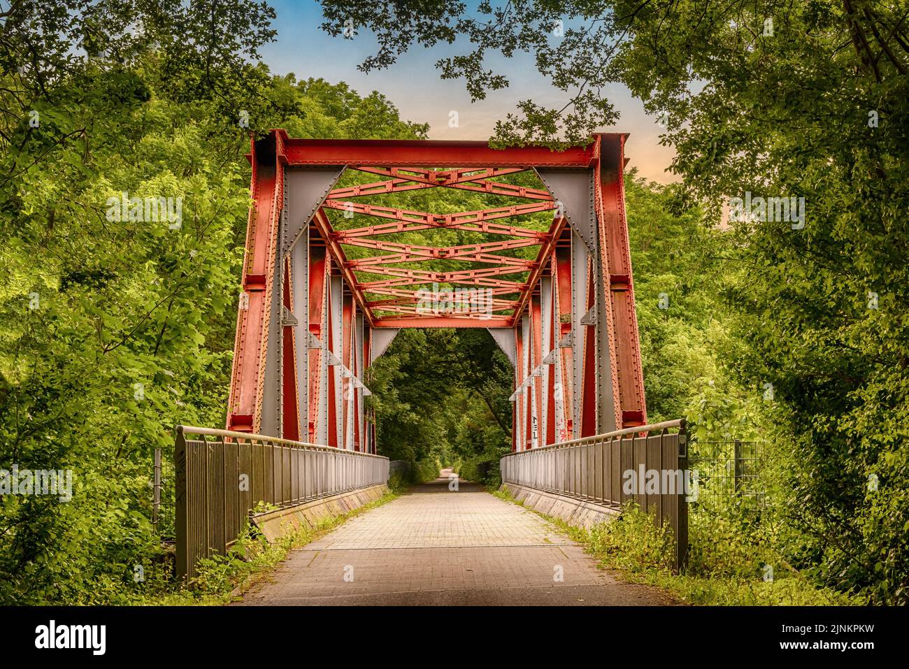 footpath, bridge, footpaths, bridges Stock Photo - Alamy