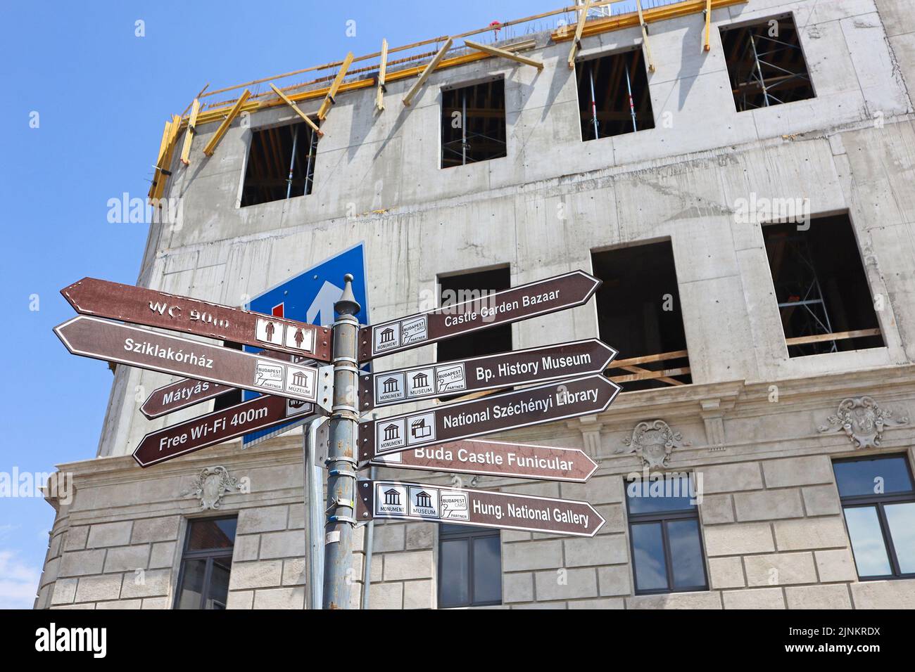 Construction directional signs hi-res stock photography and images - Alamy