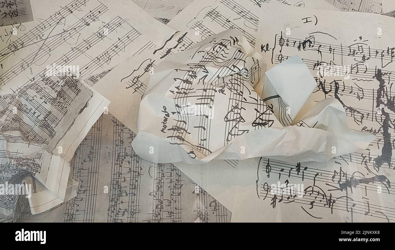 Handwritten sheet music hi-res stock photography and images - Alamy