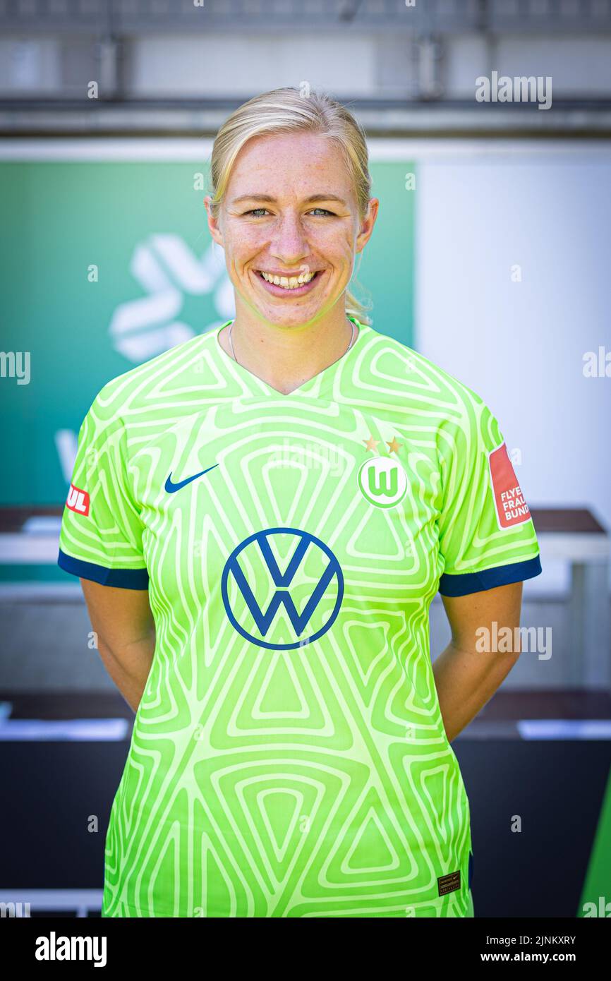 Wolfsburg, Germany. 11th Aug, 2022. Soccer: Women, team photo session ...