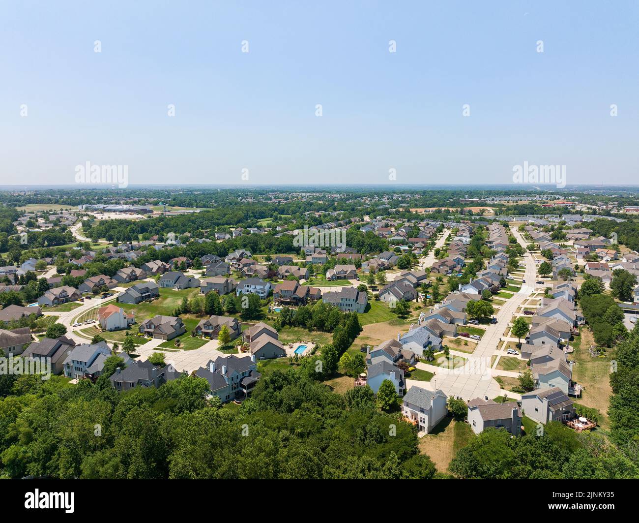 Suburban neighborhood in suburbs hi-res stock photography and images ...