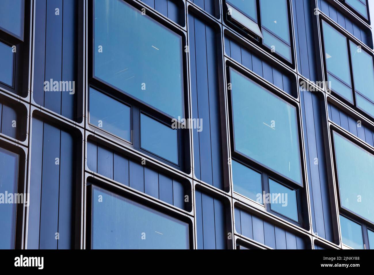 Windows of skyscraper building in London Stock Photo - Alamy
