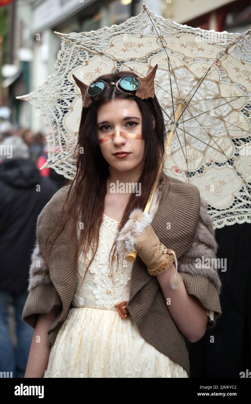 Punk fans hi-res stock photography and images - Alamy