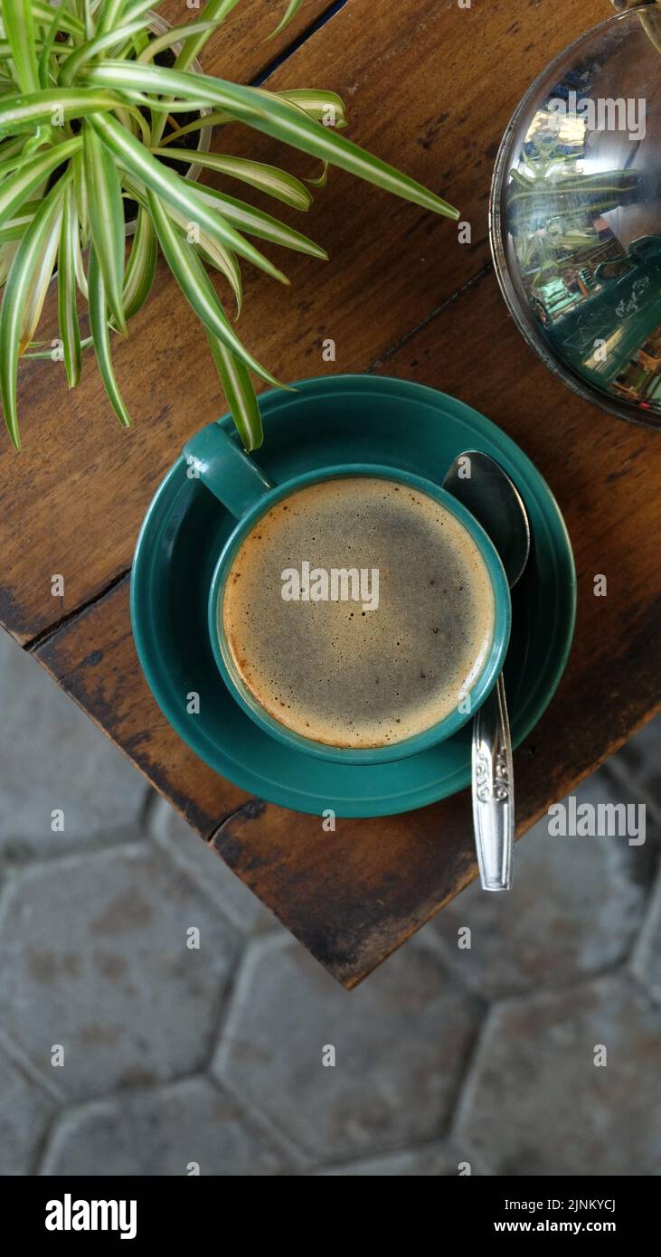 Manual coffee brewing hi-res stock photography and images - Alamy