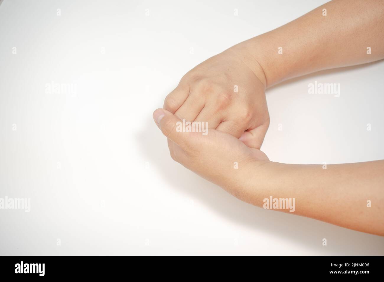 Demonstration of proper hand washing method Stock Photo - Alamy