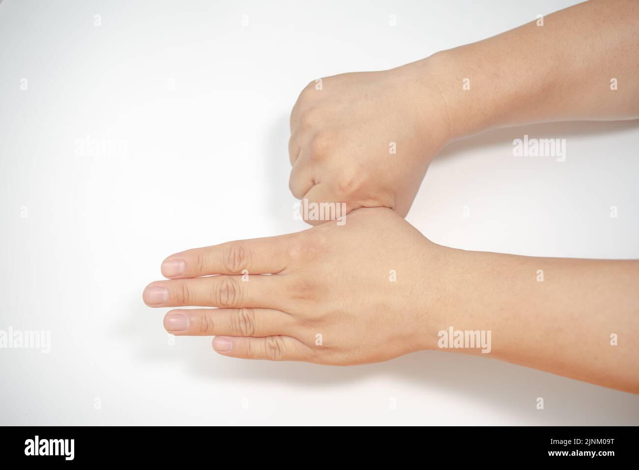 Demonstration of proper hand washing method Stock Photo - Alamy