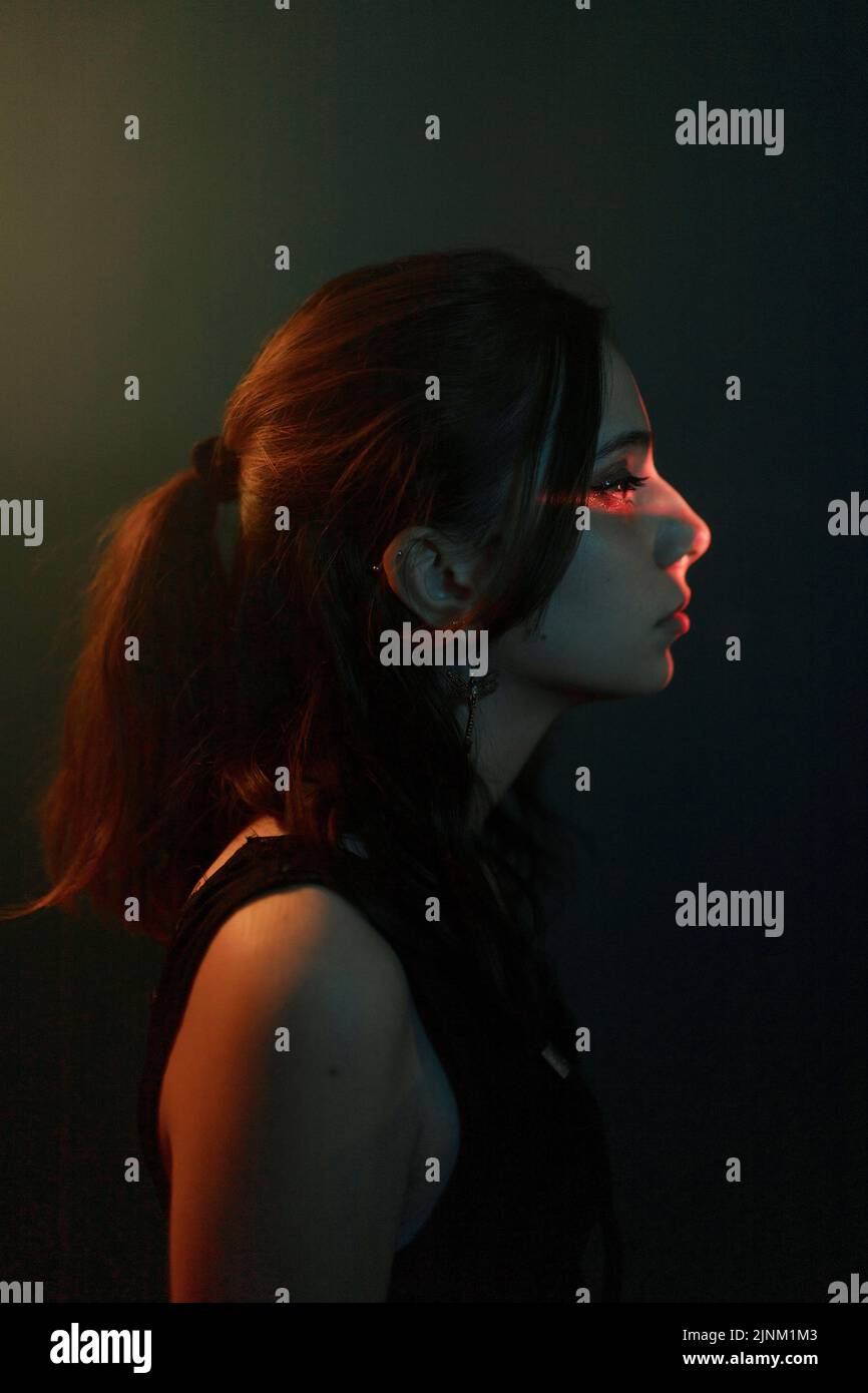 young woman, side view, light beam, lichtprojektion, girl, girls, woman ...