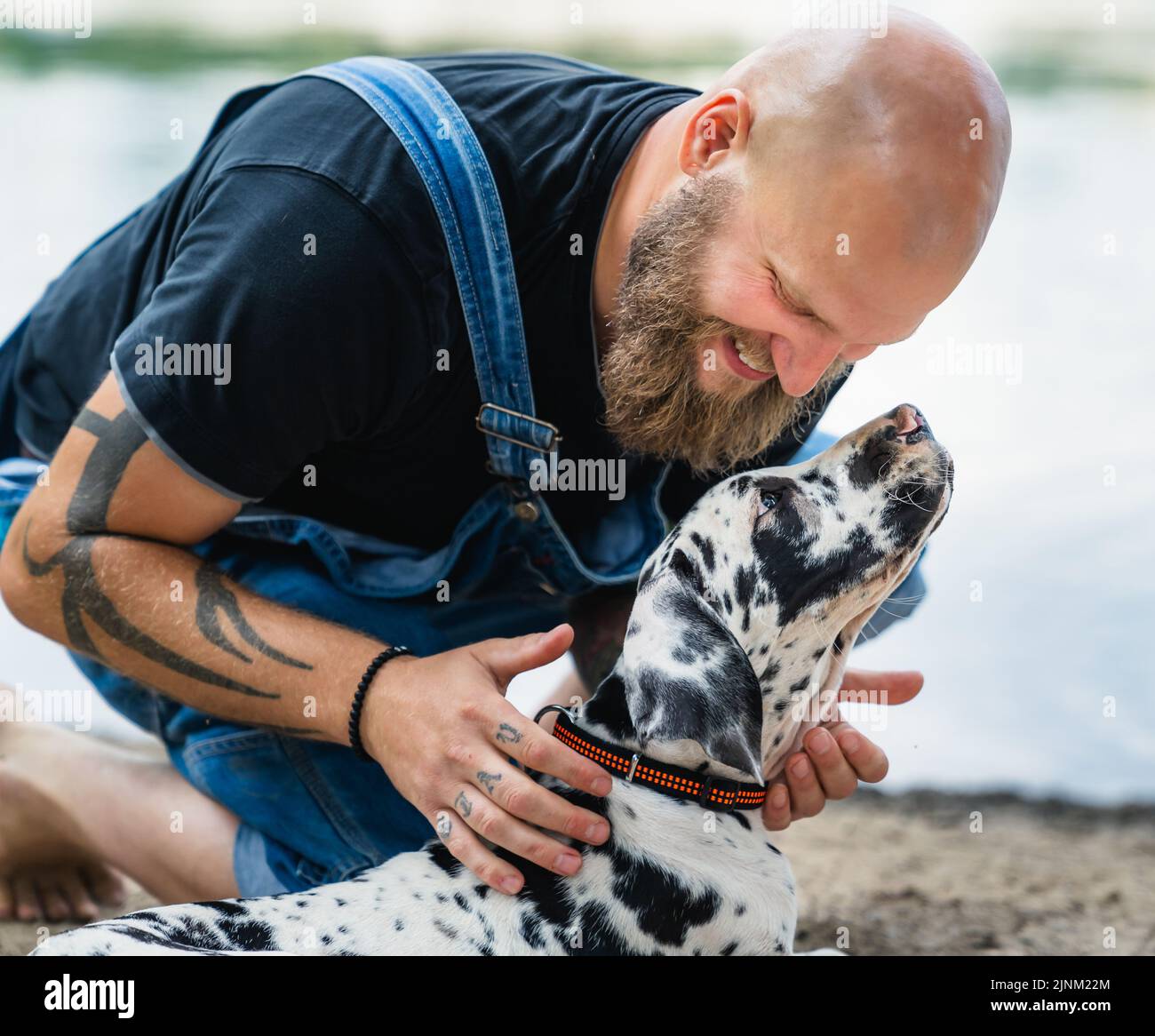 Men friendships hi-res stock photography and images - Alamy