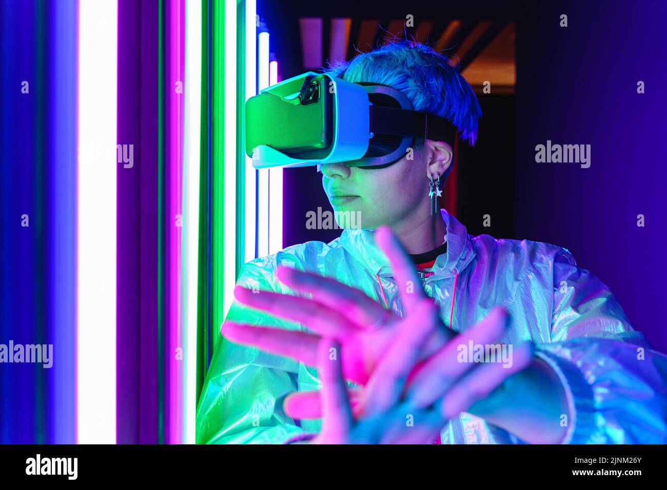 Neon Light Video Game Head Mounted Display Vr Immersion Metaverse Neon Lights Computer 