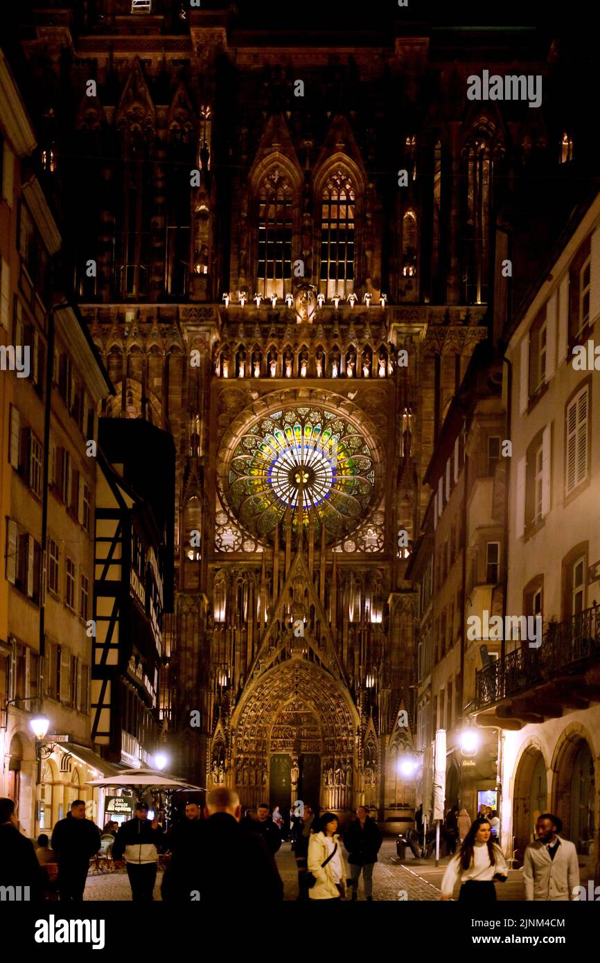 cathedrale notre dame, cathedrale notre dames Stock Photo - Alamy