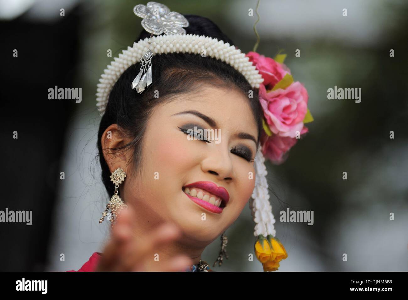 Thai folklore festival hi-res stock photography and images - Alamy