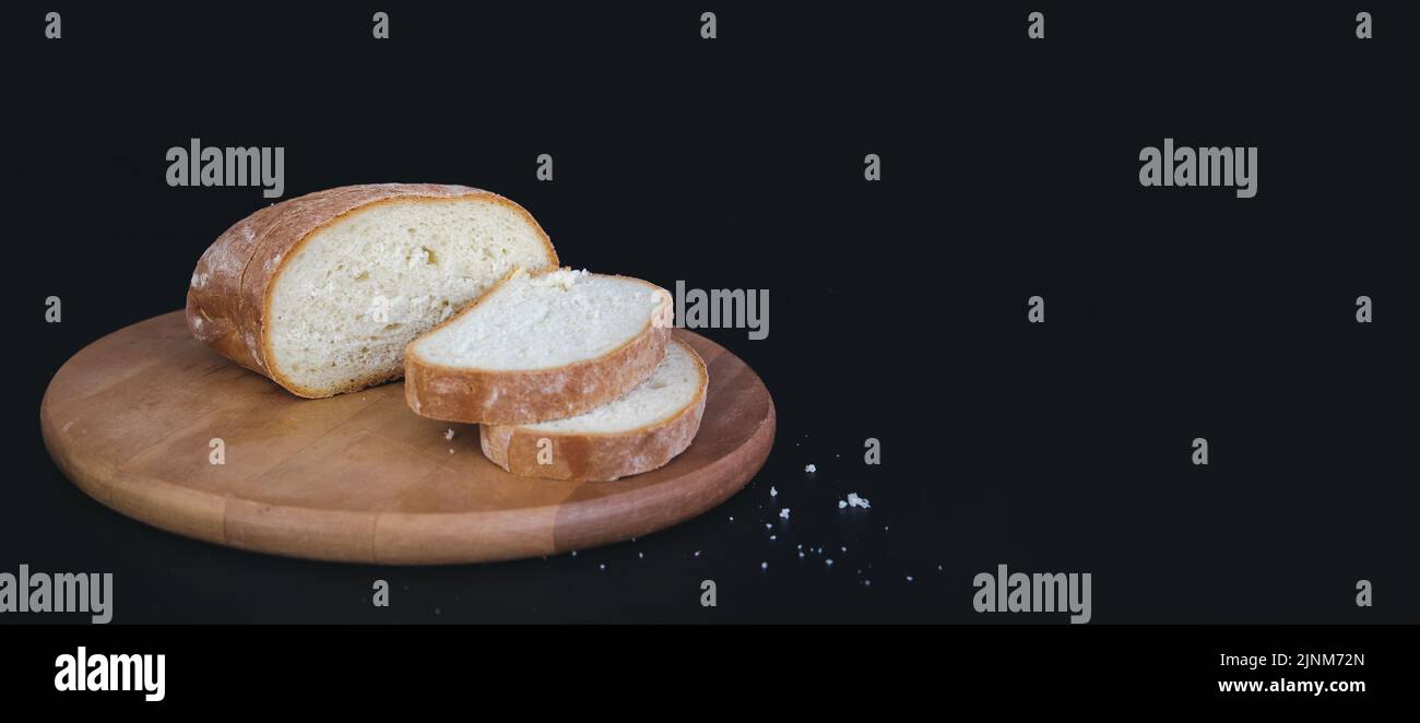 Fresh, crispy, rye bread Slicing delicious bread Stock Photo - Alamy