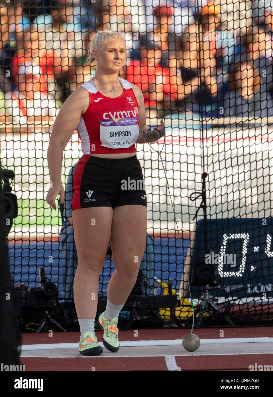 Amber Simpson of Wales competing in the women’s hammer final at the ...