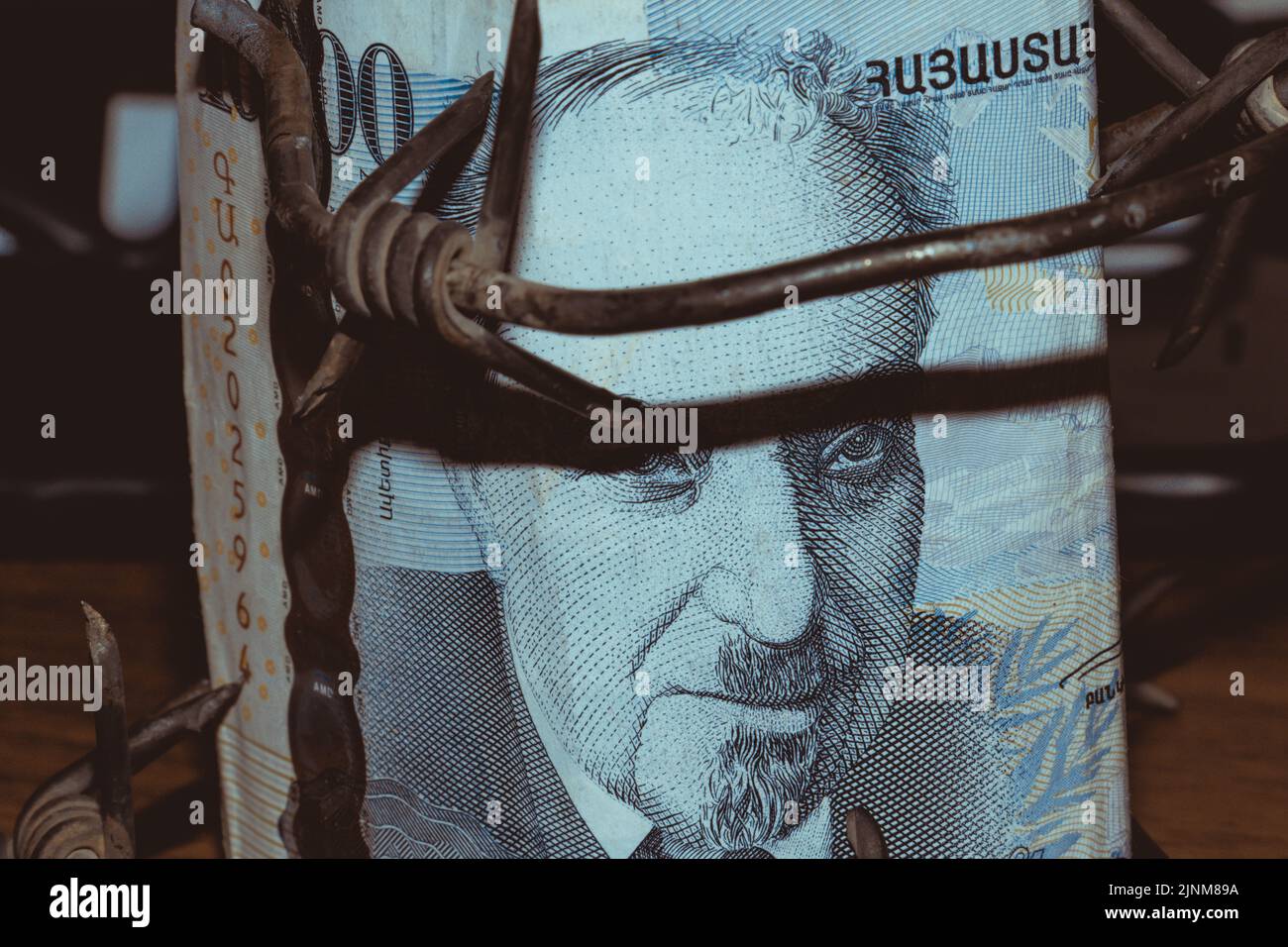 10000 dram with barbed wire hi-res stock photography and images - Alamy