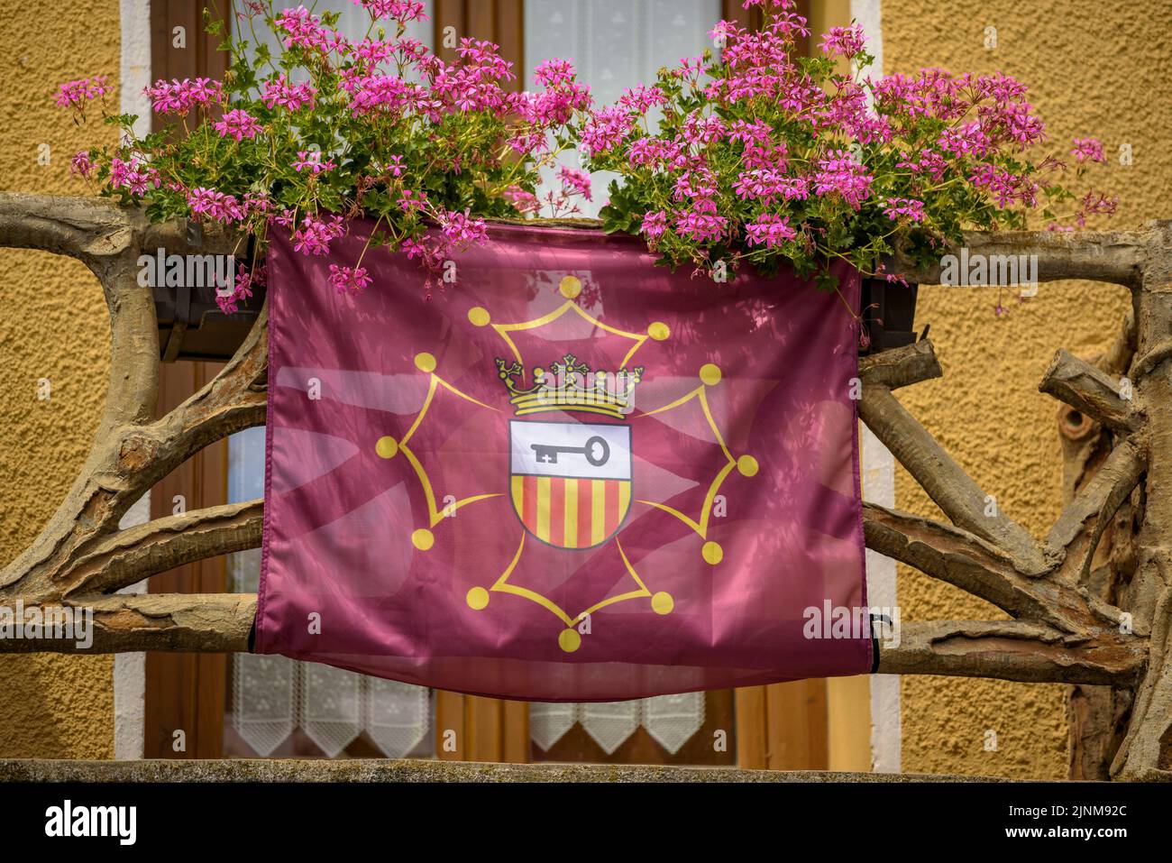 Bandera de midi pirineos hi-res stock photography and images - Alamy
