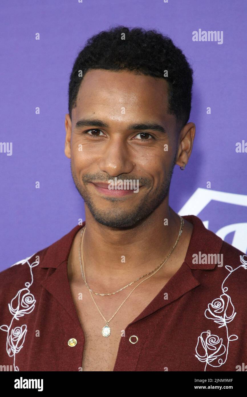 Elliot Knight attends Variety's 2022 Power Of Young Hollywood ...