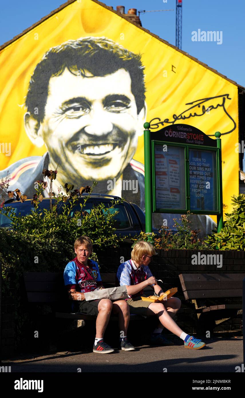 Graham taylor stand hi-res stock photography and images - Alamy