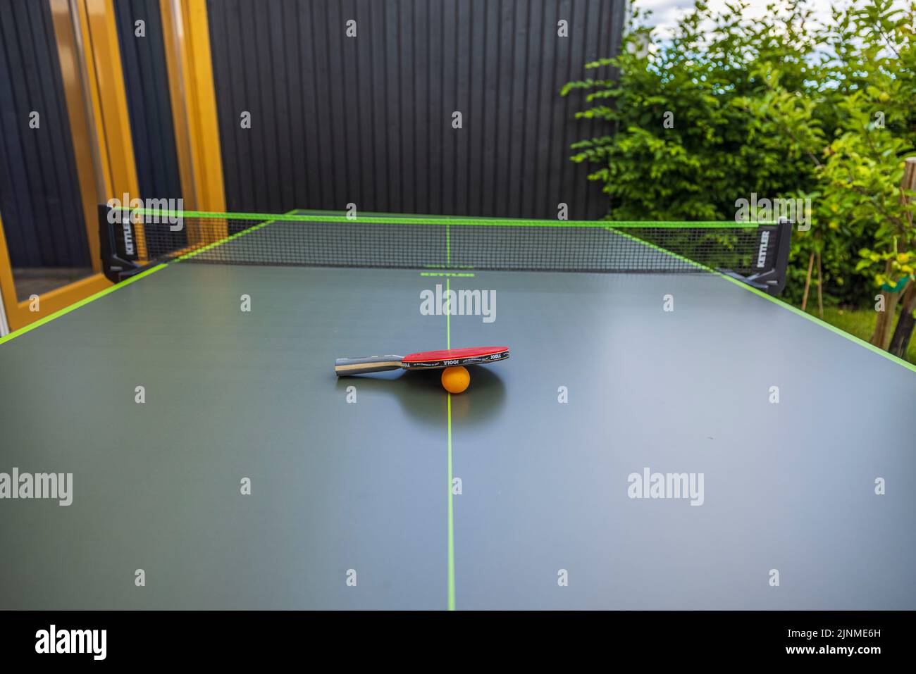 Plastic grid on grass hi-res stock photography and images - Alamy