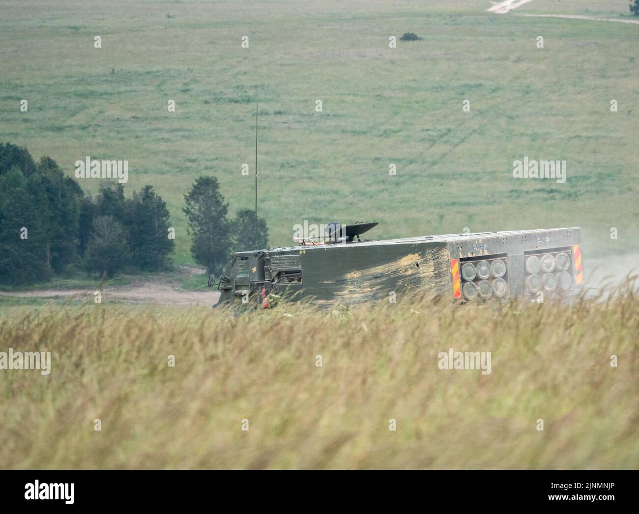 British army self propelled M270 Multiple Launch Rocket System (MLRS ...