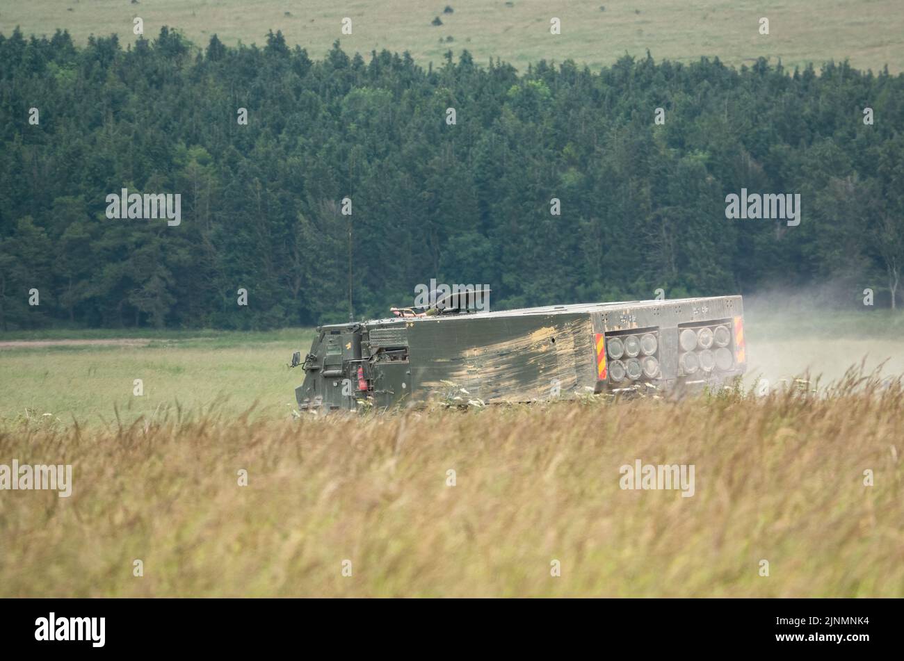 British army self propelled M270 Multiple Launch Rocket System (MLRS ...